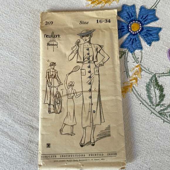 New York Pattern | Art | Vintage 93s New York Pattern 269 Sleeveless ...